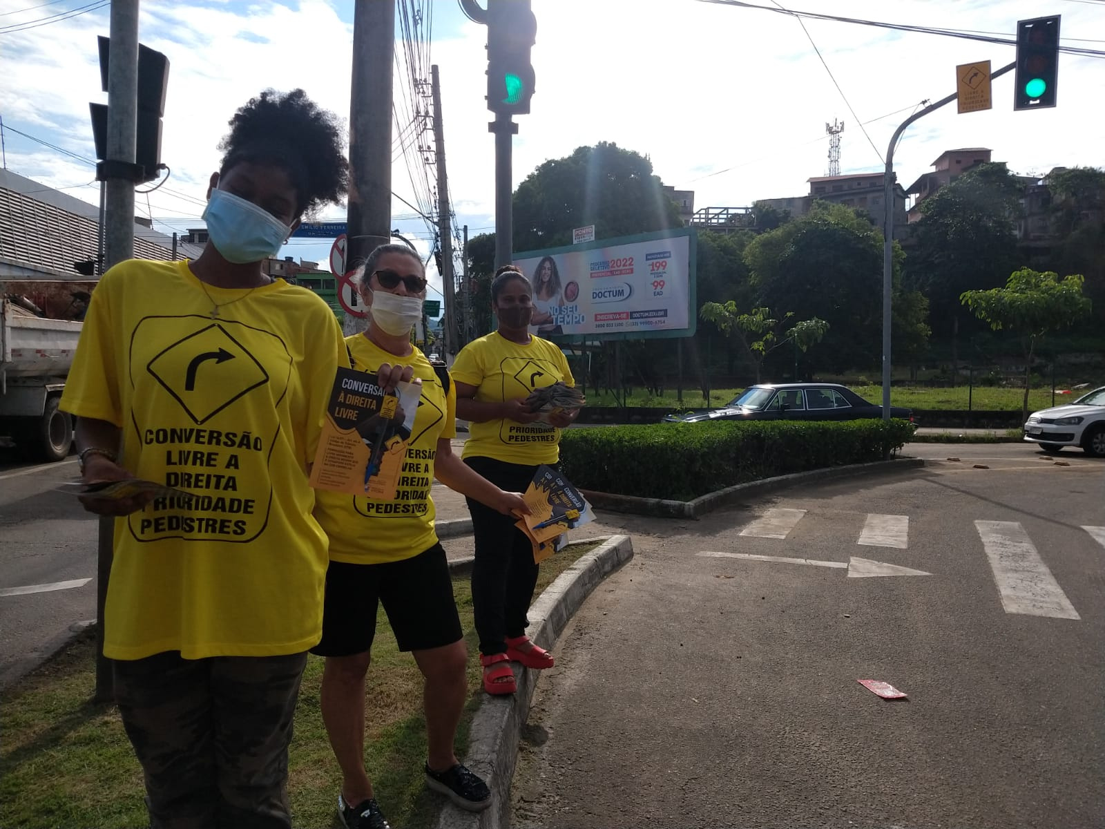 Vitória tem 32 cruzamentos sinalizados para conversão à direita ...